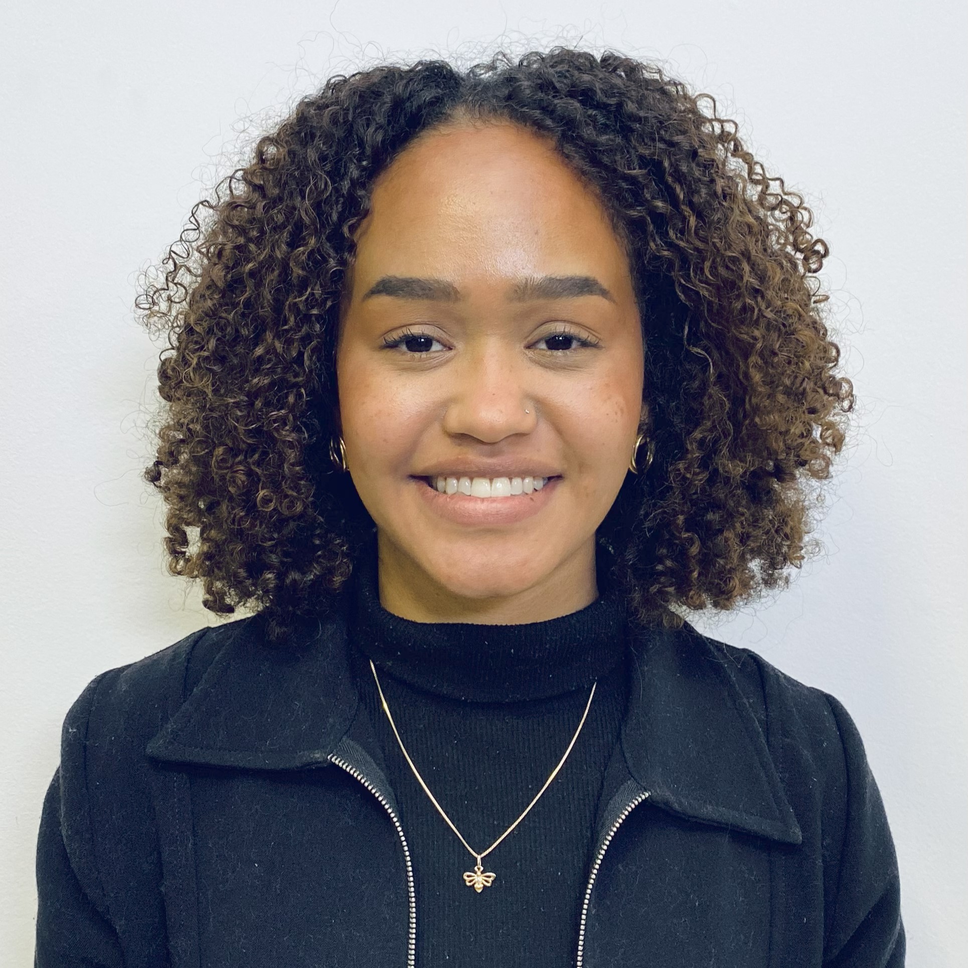 Dia do Estudante: data celebra a importância da educação