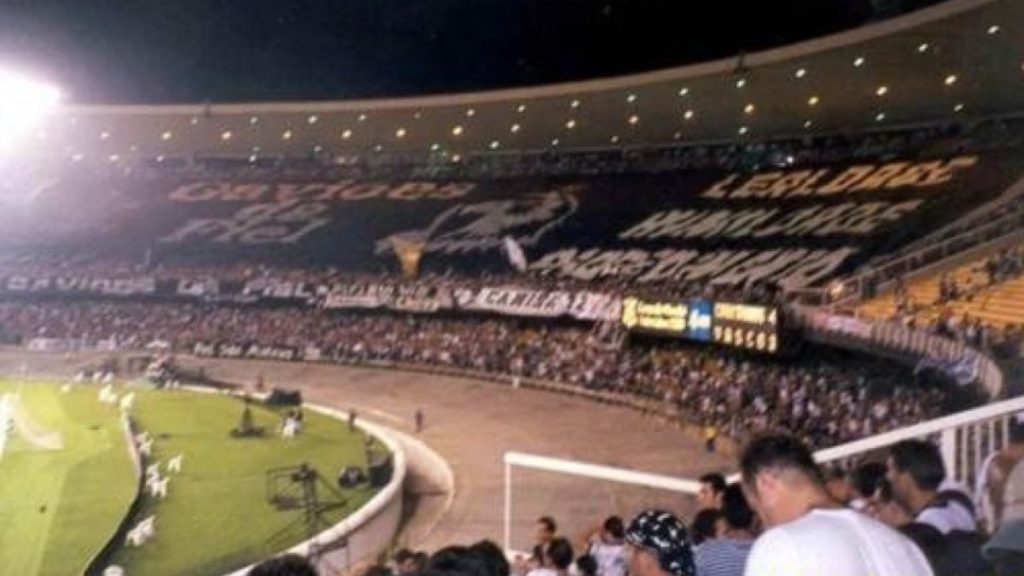 Relembre como foi a final entre Corinthians e Vasco no Mundial de ...