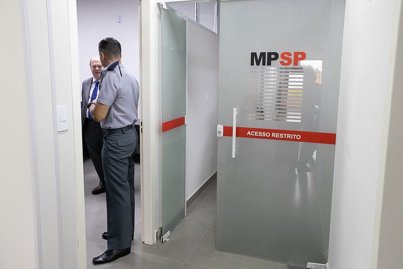 Layla Lima Ayub: Delegada é presa por elo com o PCC